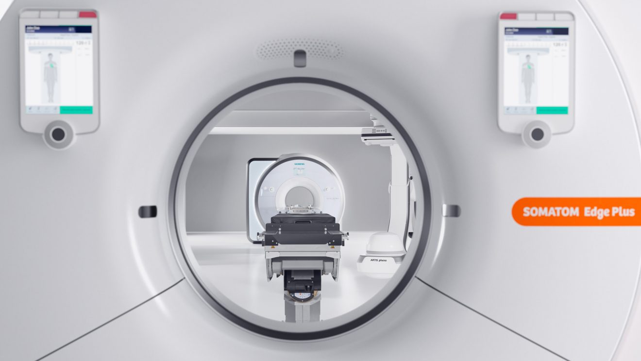 El sistema de tomografía computarizada SOMATOM Edge Plus de 128 cortes ...